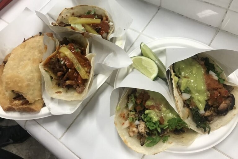 15 Best Foods in NYC You Must Try [+ Where to Find Them]