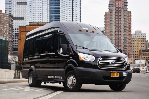 Ultimate Guide to NYC Airport Shuttles & Transfers