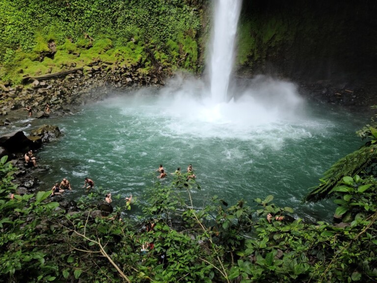 Guide to Visiting La Fortuna Waterfall, Costa Rica